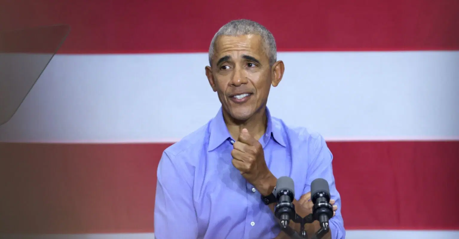 Photo of Barack Obama in DC Goes Viral - Lunar Society